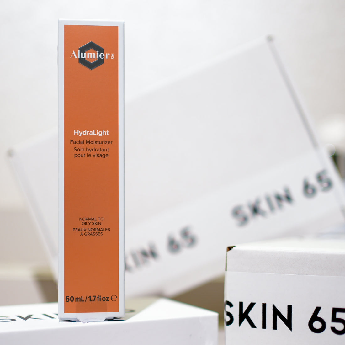 Alumier HydraLight Moisturiser (50ml) – SKIN 65